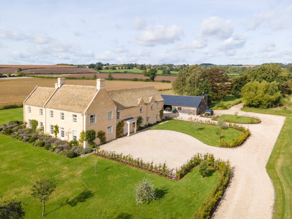 Fifield House | AVENUE